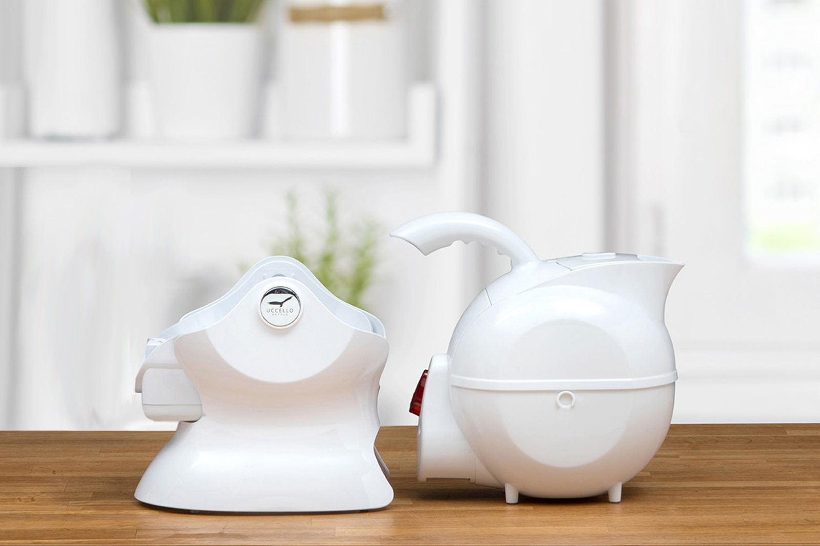 Uccello Kettle | All White Uccello Kettle